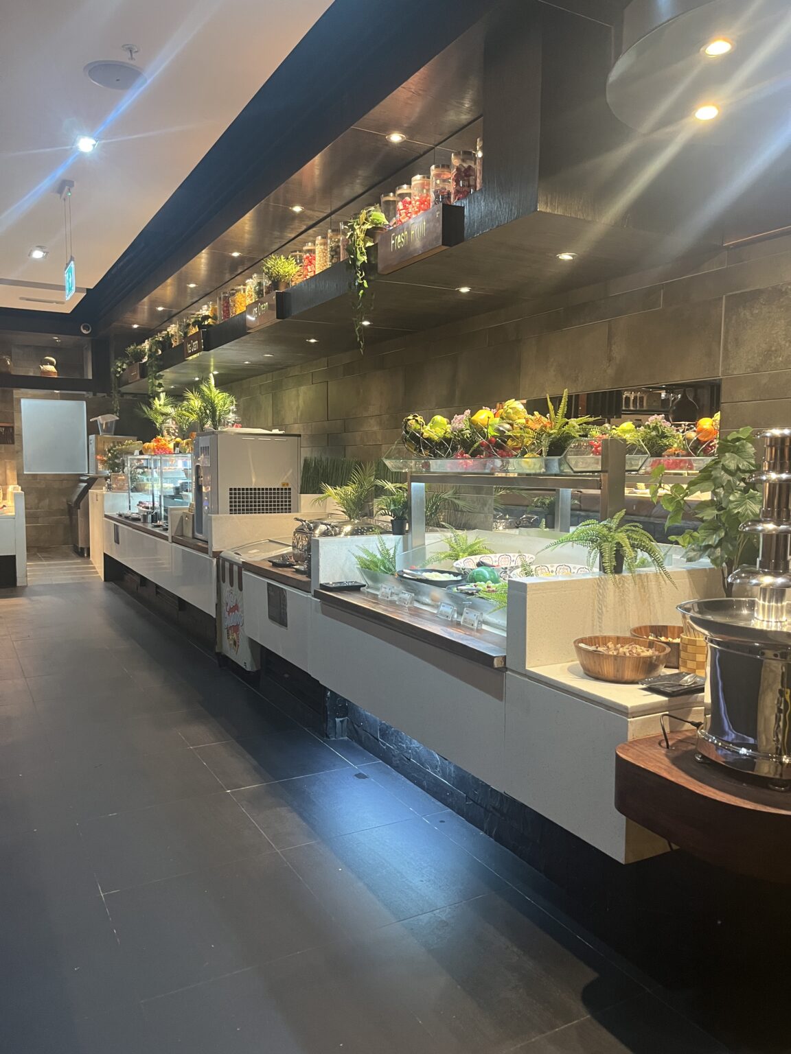 Review: Cosmo Buffet